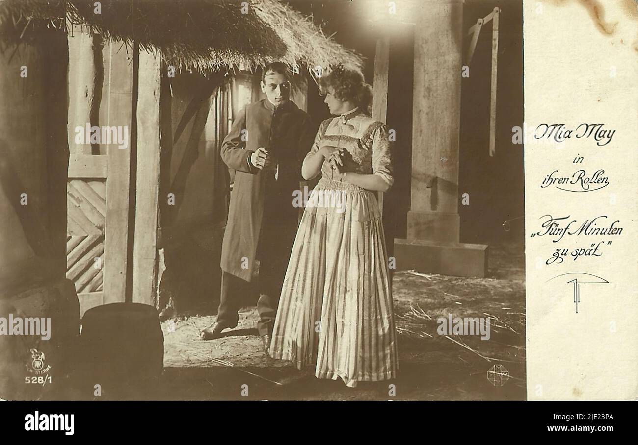 Portrait of Mia May in Fünf Minuten zu spät 002 - German weimar era cinema (1918 - 1935 Stock ...