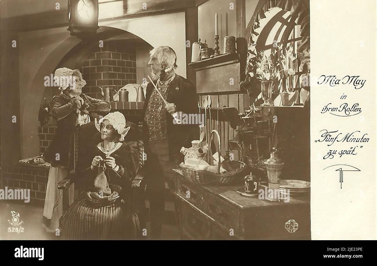 Portrait of Mia May in Fünf Minuten zu spät - German weimar era cinema (1918 - 1935 Stock Photo ...