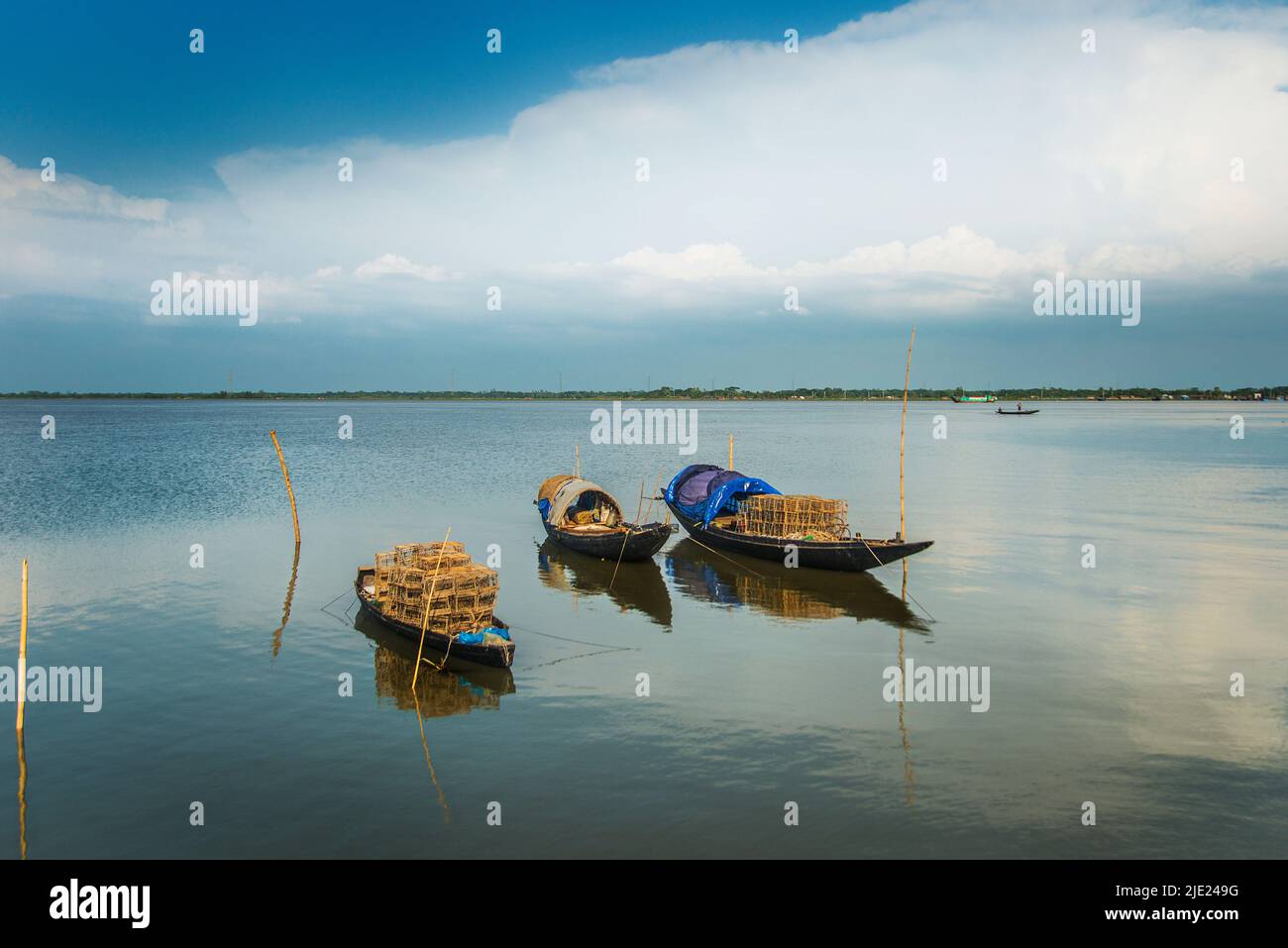Fishing Boat on the Rupsha River .Khulna,Bangladesh Stock Photo - Alamy