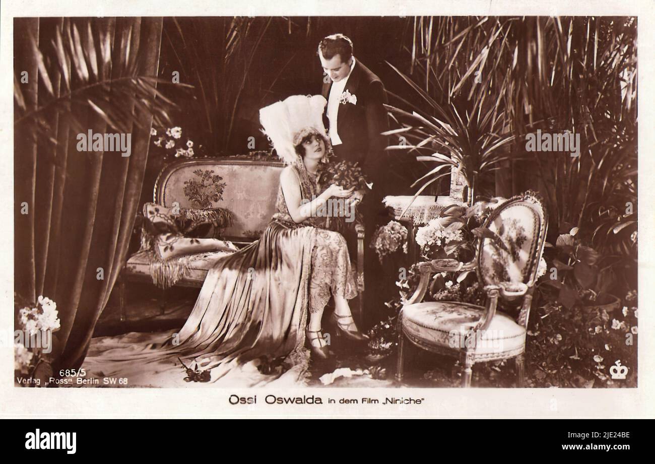 Portrait of Ossi Oswalda and Livio Pavanelli in Niniche (1925) - German weimar era cinema (1918 ...