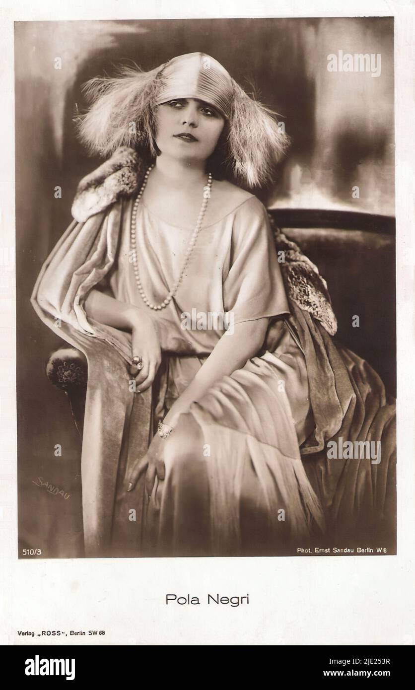 Portrait of Pola Negri 003 - German weimar era cinema (1918 - 1935 Stock Photo - Alamy