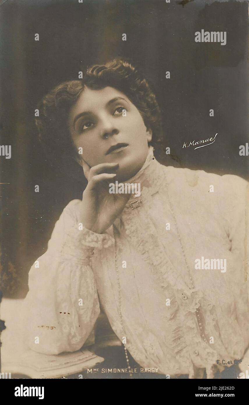 Portrait of Simone Le Bargy - French theatre classic era Stock Photo ...