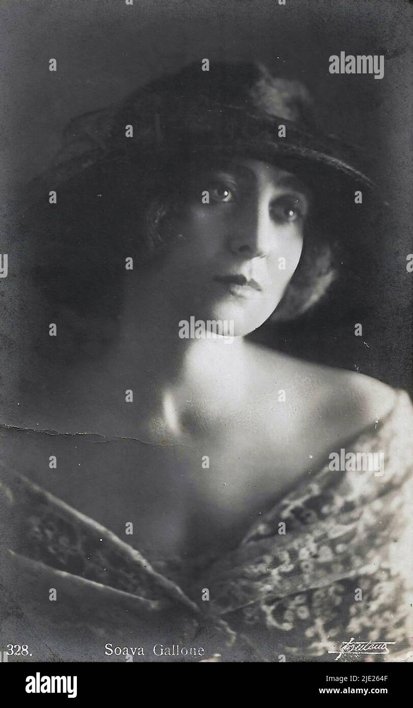 Portrait of Soava Gallone 010 - Italian silent cinema era actress Stock ...