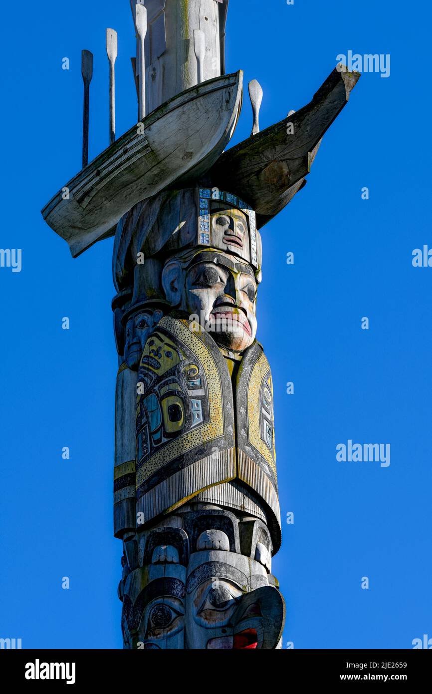 Detail, Reconciliation Totem Pole, by Haida master carver, Hereditary ...