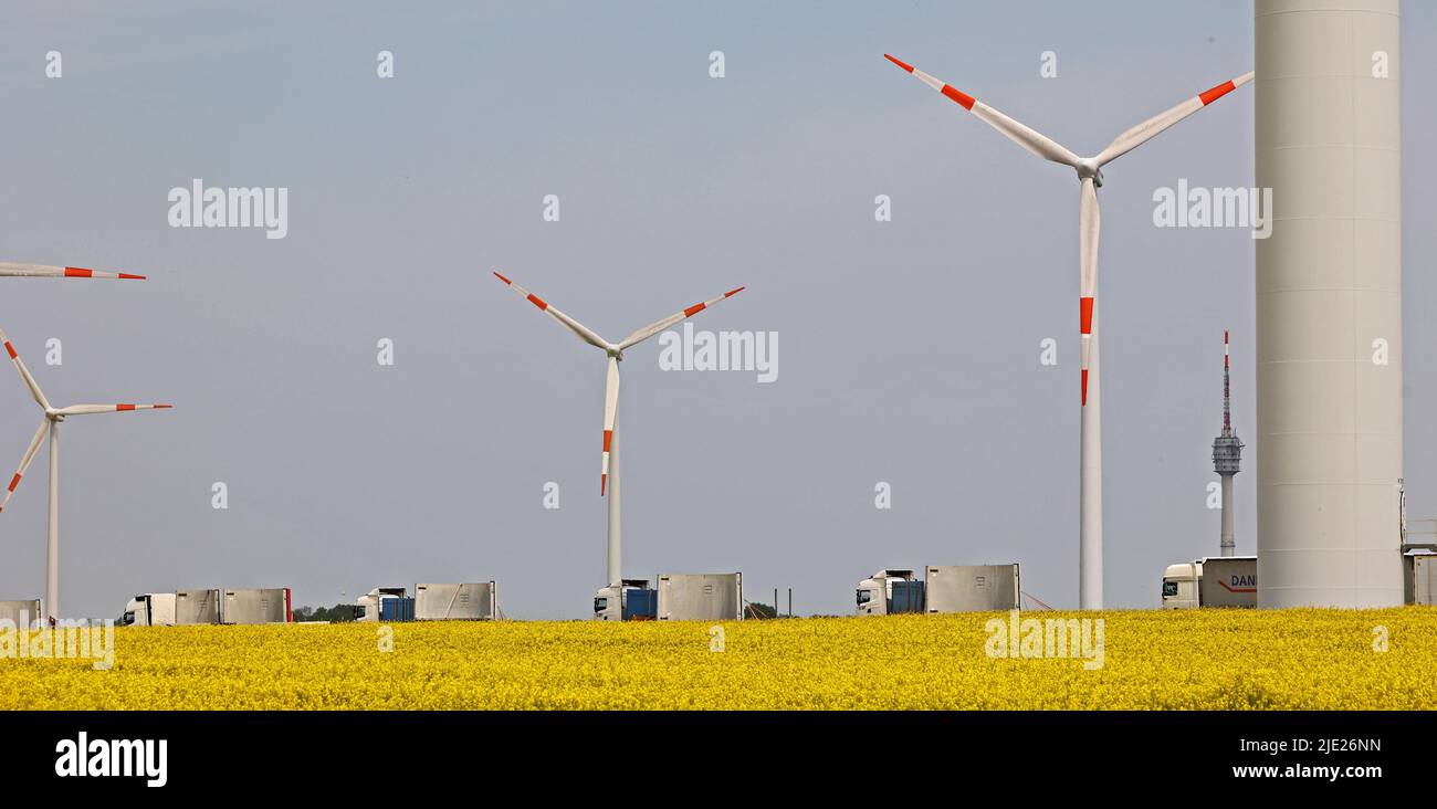 Osterburg, Germany. 10th May, 2022. Low loaders with tower elements of ...