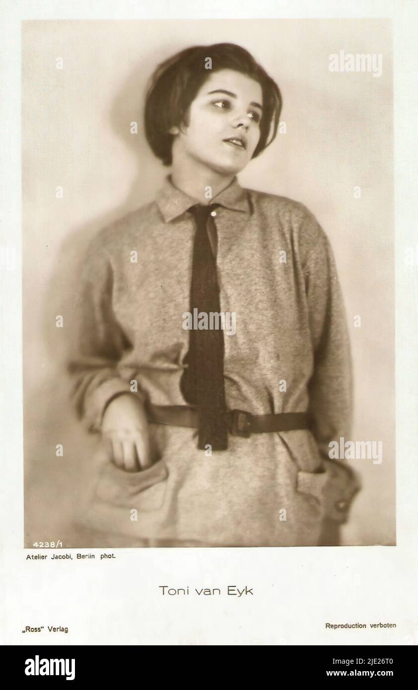 Portrait of Toni van Eyck 001 - German weimar era cinema (1918 - 1935 Stock Photo - Alamy
