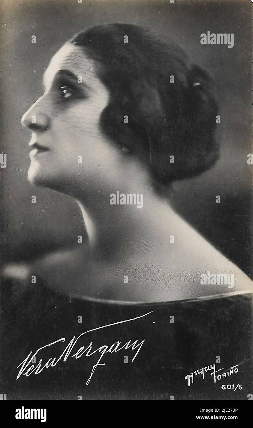 Portrait of Vera Vergani 001 - Italian silent movie era Stock Photo - Alamy