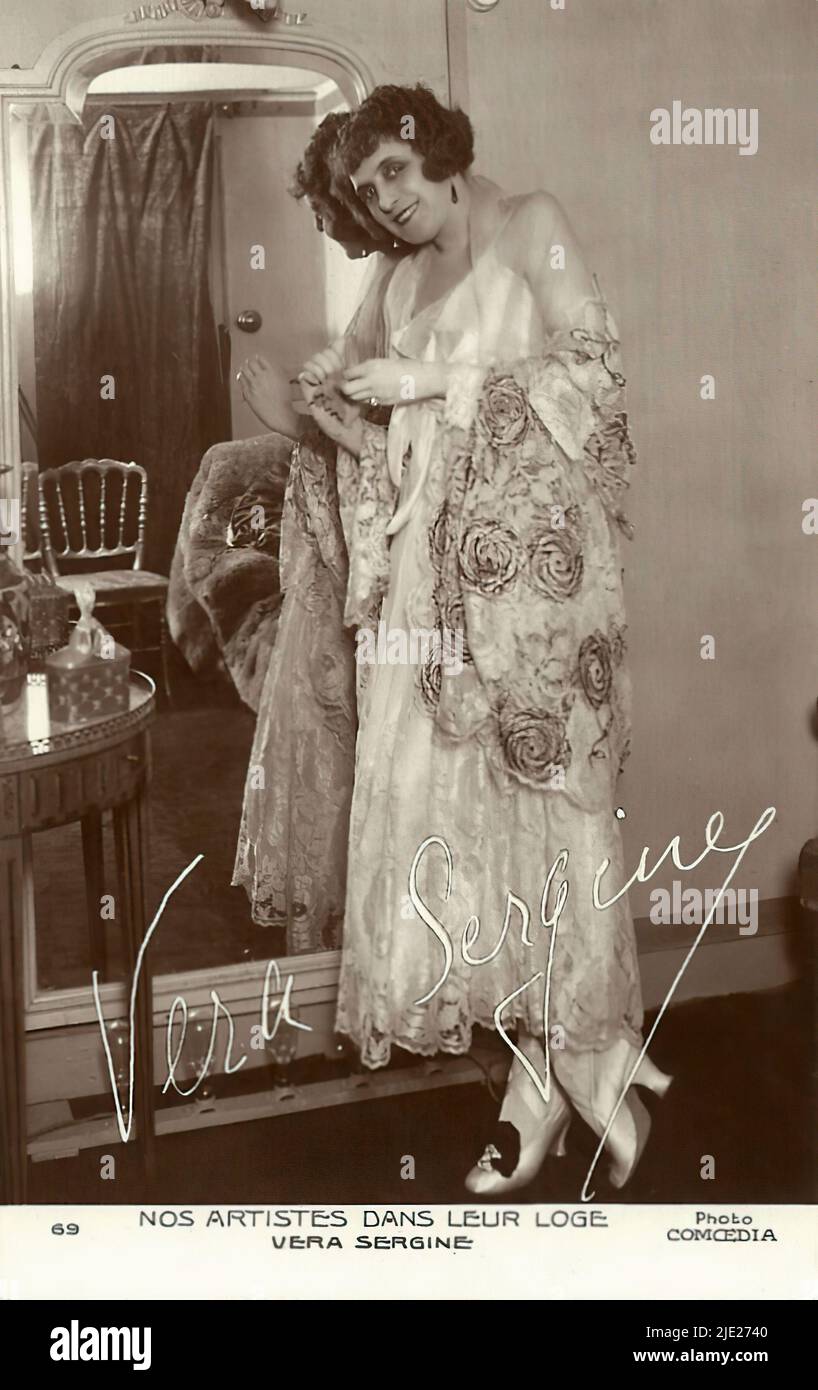 Portrait of Vera Sergine - French theatre classic era Stock Photo - Alamy