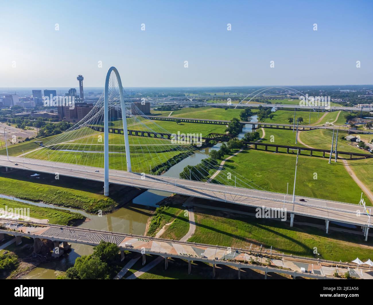 Reunion tower dallas aerial hi-res stock photography and images - Alamy