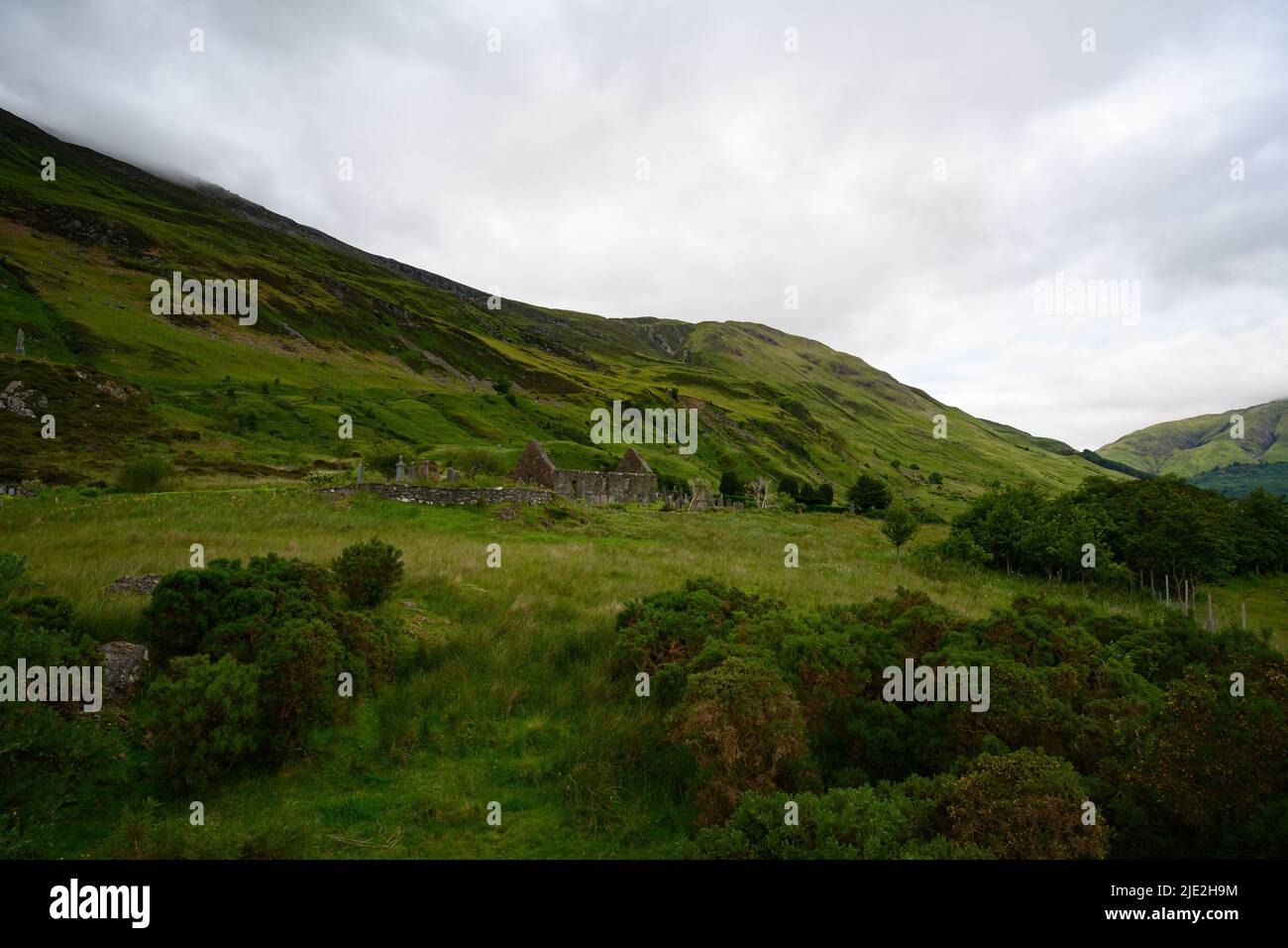 Dramatic scottish scenery hi-res stock photography and images - Alamy
