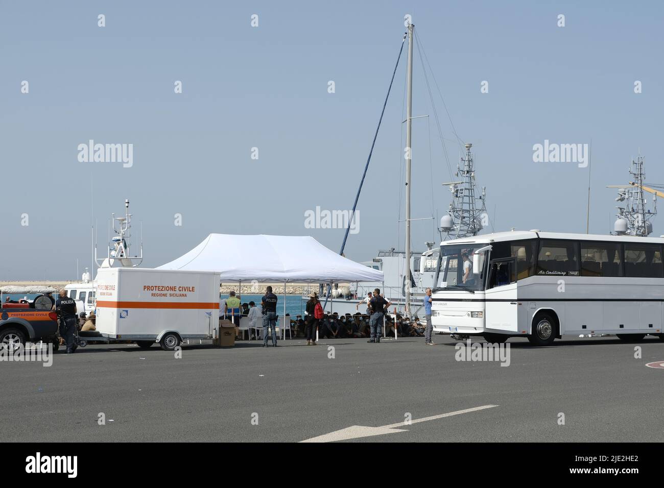 Pozzallo hi-res stock photography and images - Alamy