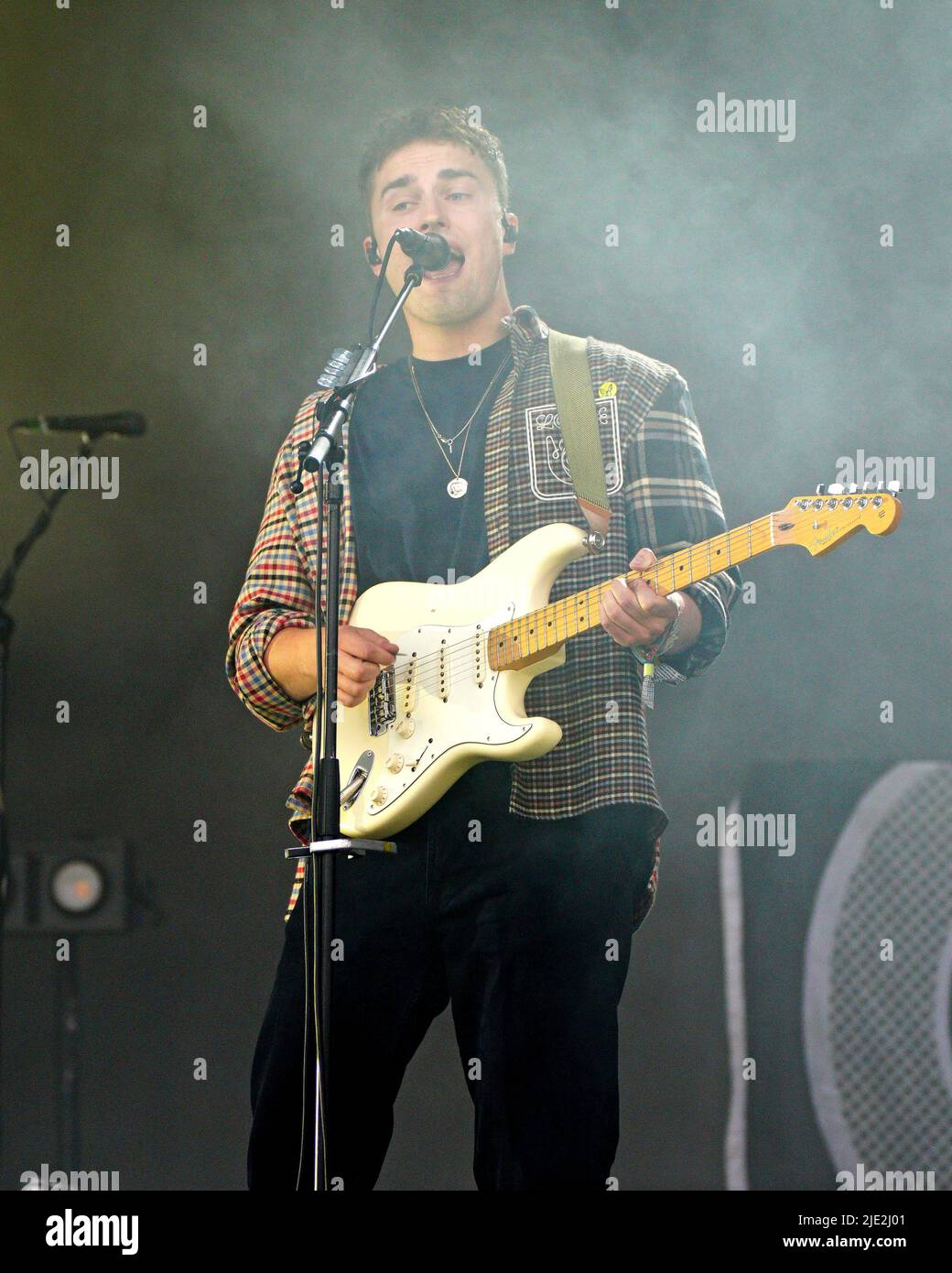 Sam fender glastonbury 2022 hi-res stock photography and images - Alamy