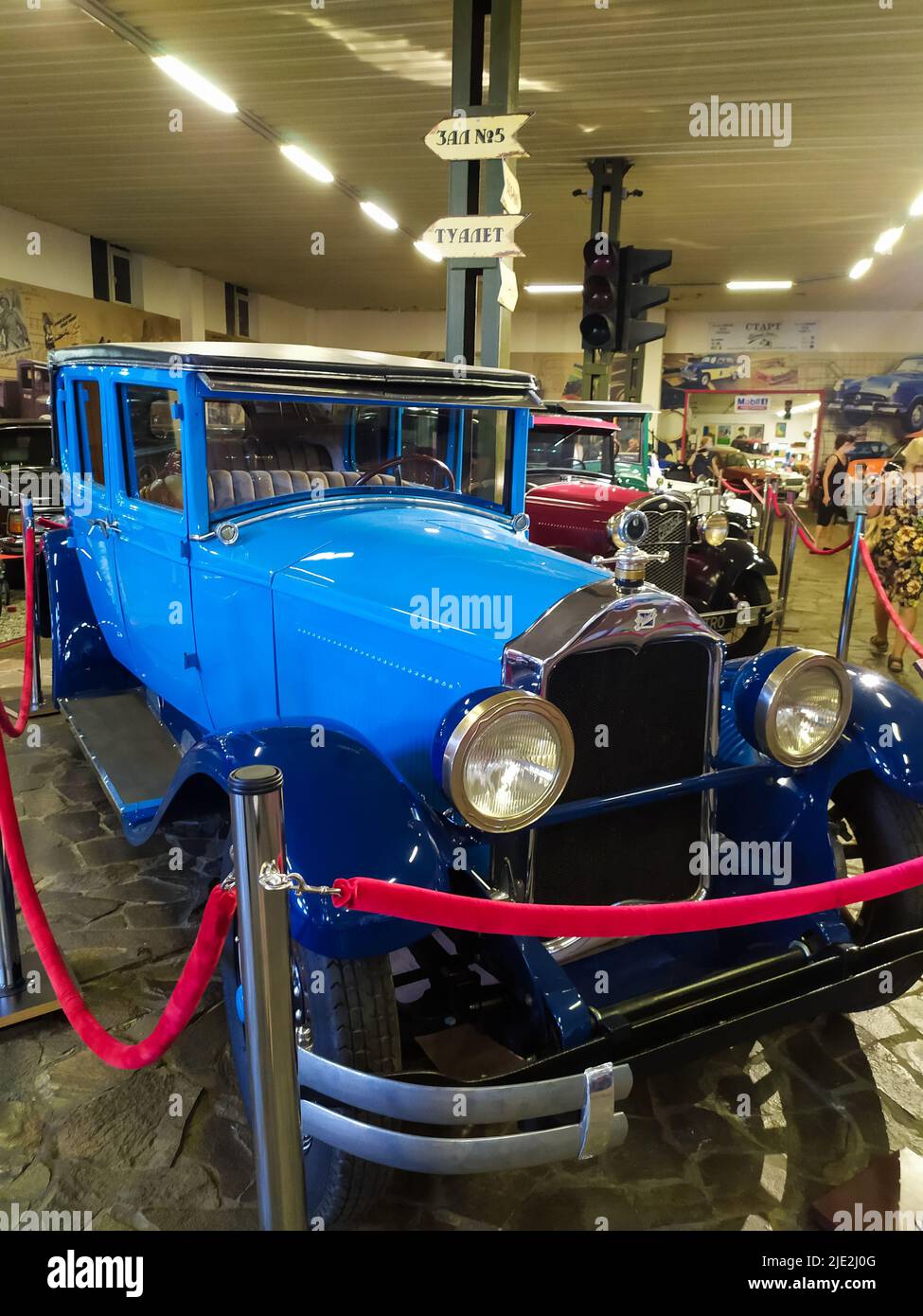 Blue vintage car museum hi-res stock photography and images - Alamy