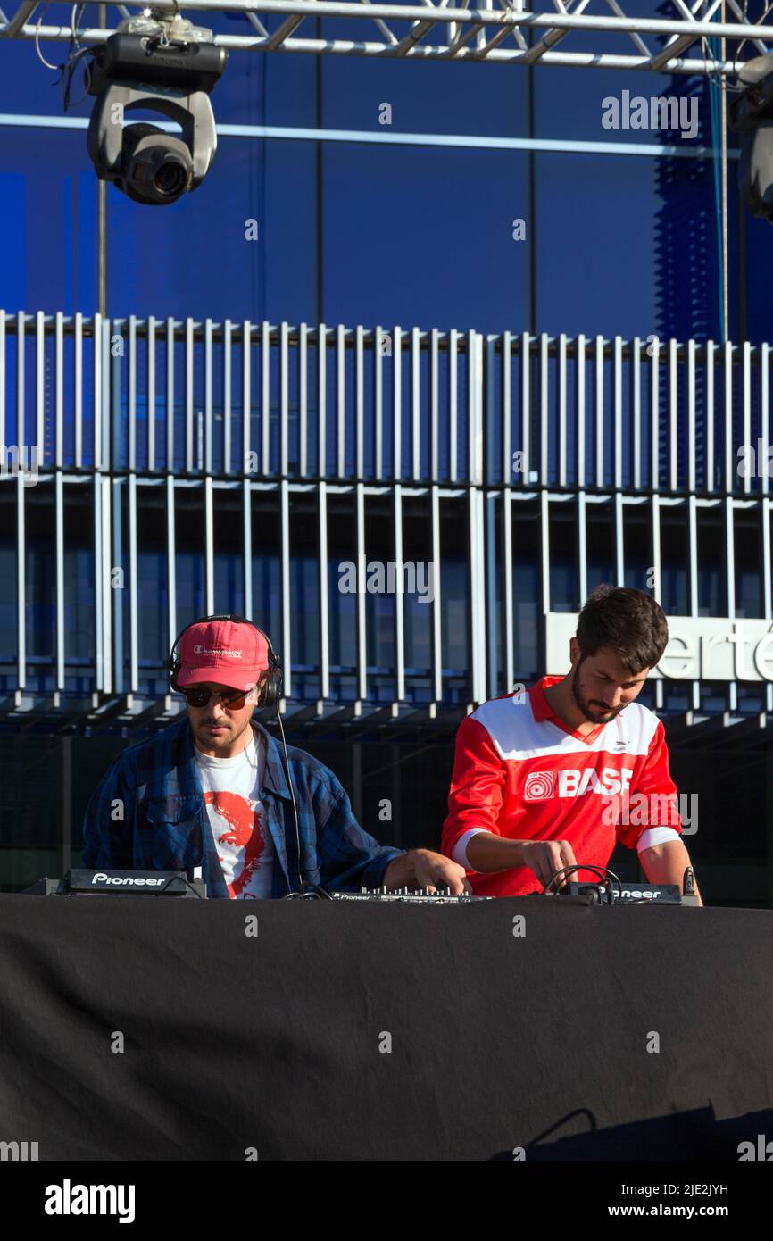 Cracki soundsystem hi-res stock photography and images - Alamy