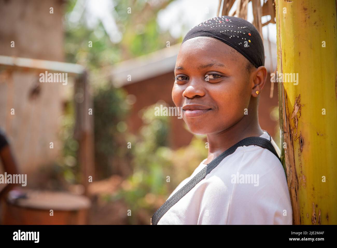 African teenager hi-res stock photography and images - Alamy