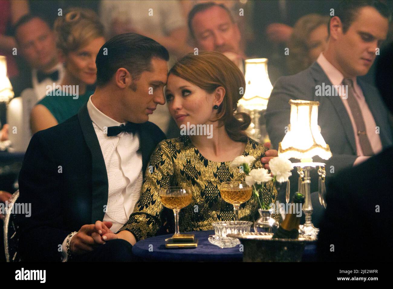 TOM HARDY, EMILY BROWNING, LEGEND, 2015 Stock Photo - Alamy