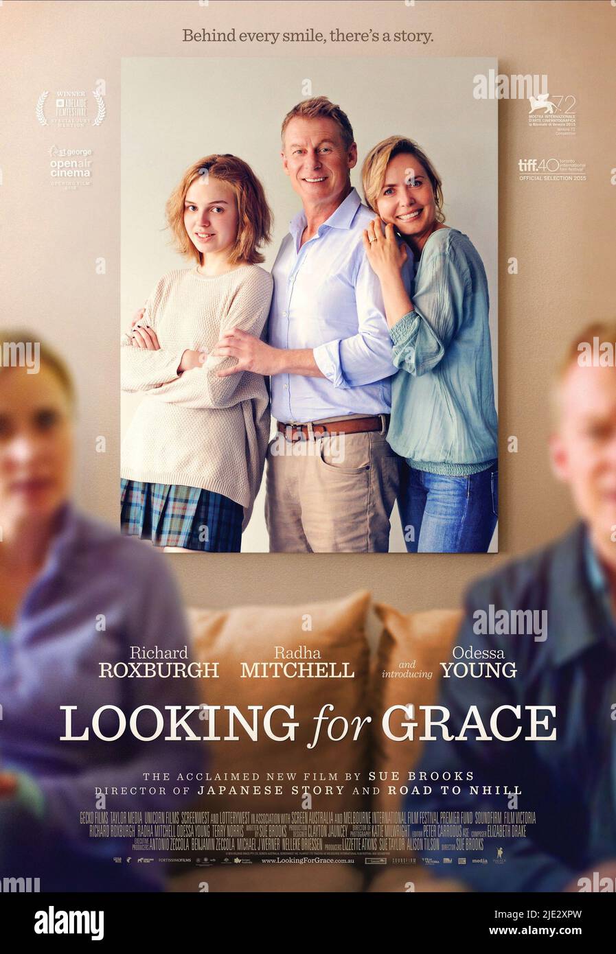 ODESSA YOUNG, RICHARD ROXBURGH, RADHA MITCHELL, LOOKING FOR GRACE, 2015 Stock Photo - Alamy