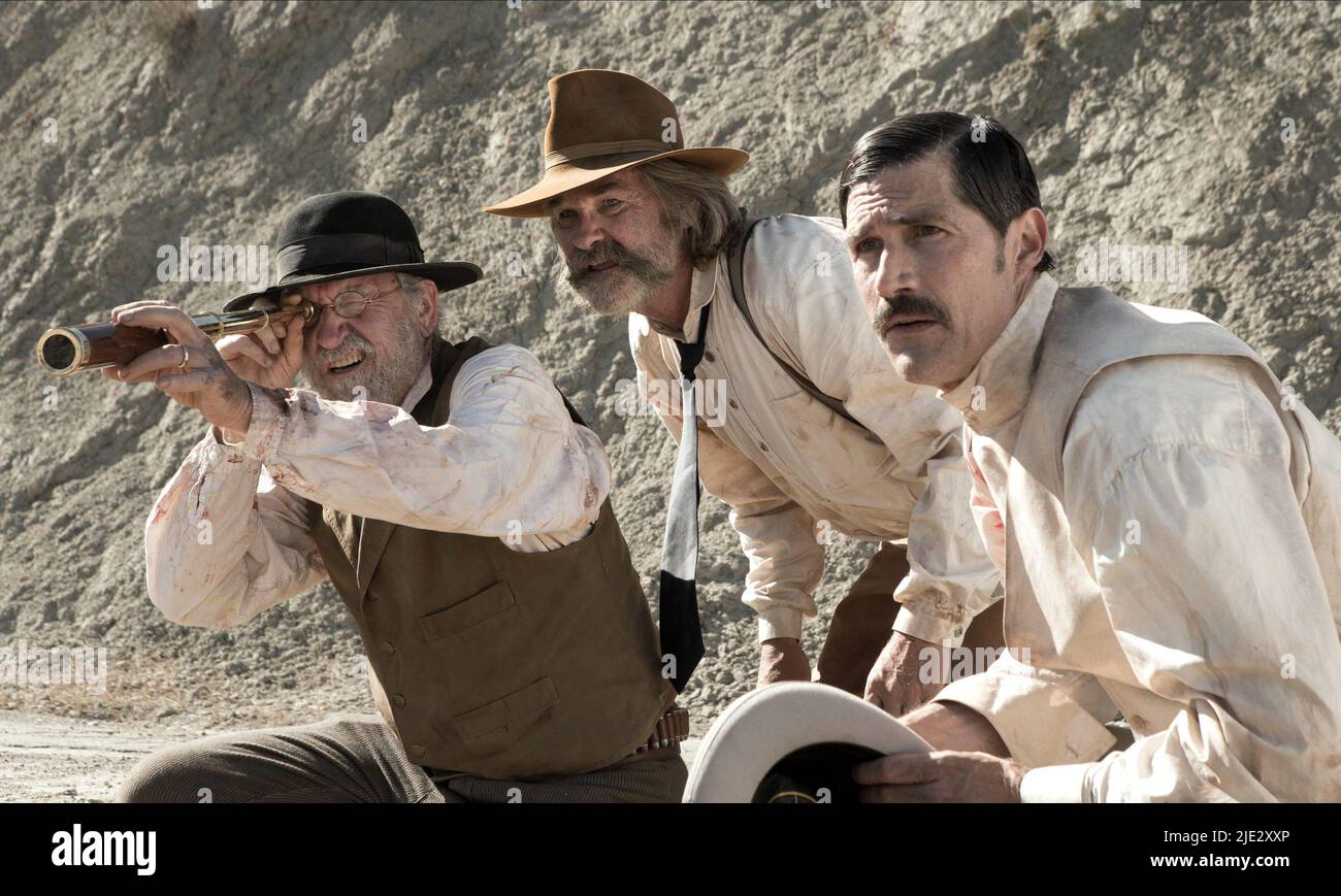RICHARD JENKINS, KURT RUSSELL, MATTHEW FOX, BONE TOMAHAWK, 2015 Stock ...