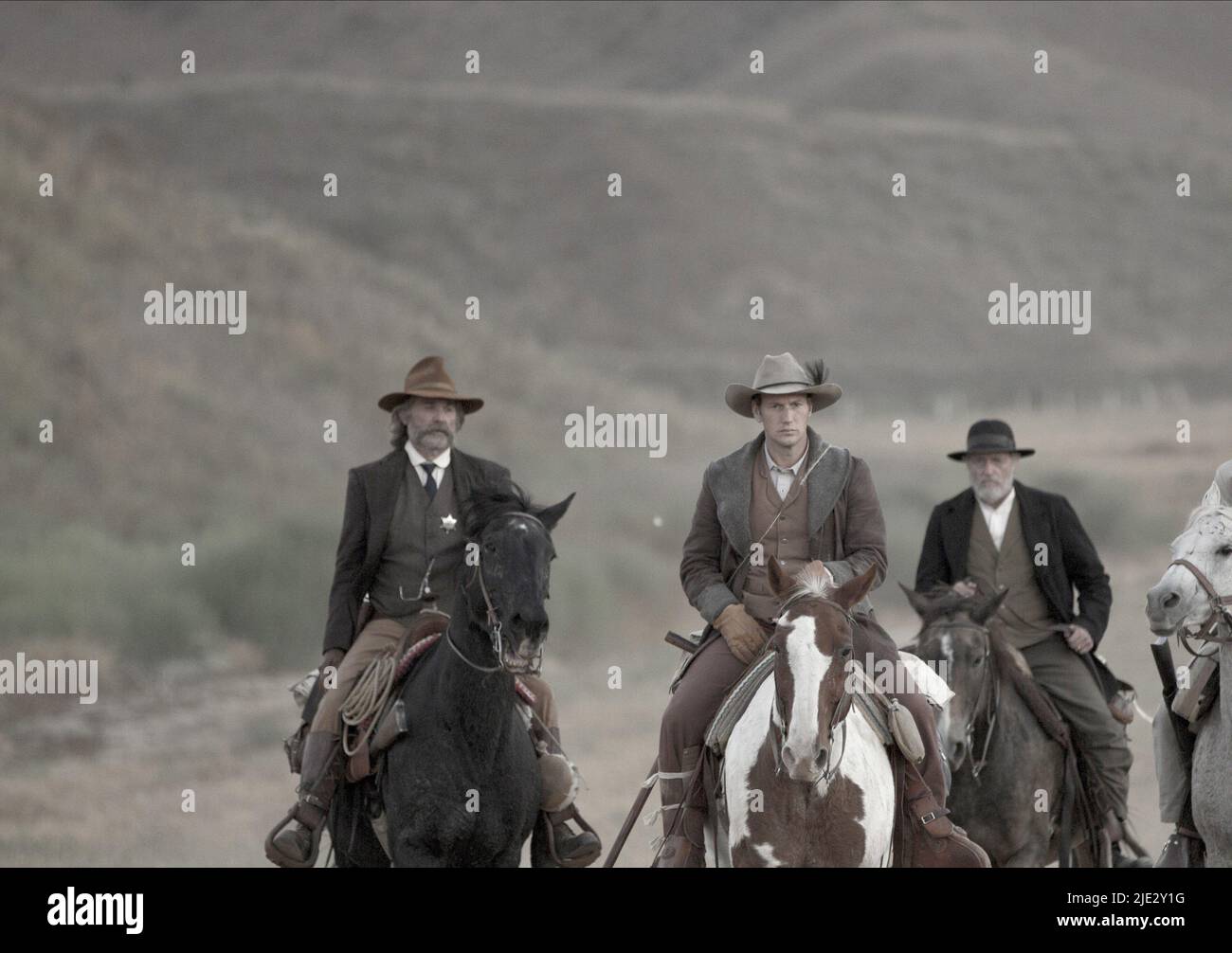 KURT RUSSELL, PATRICK WILSON, RICHARD JENKINS, MATTHEW FOX, BONE ...