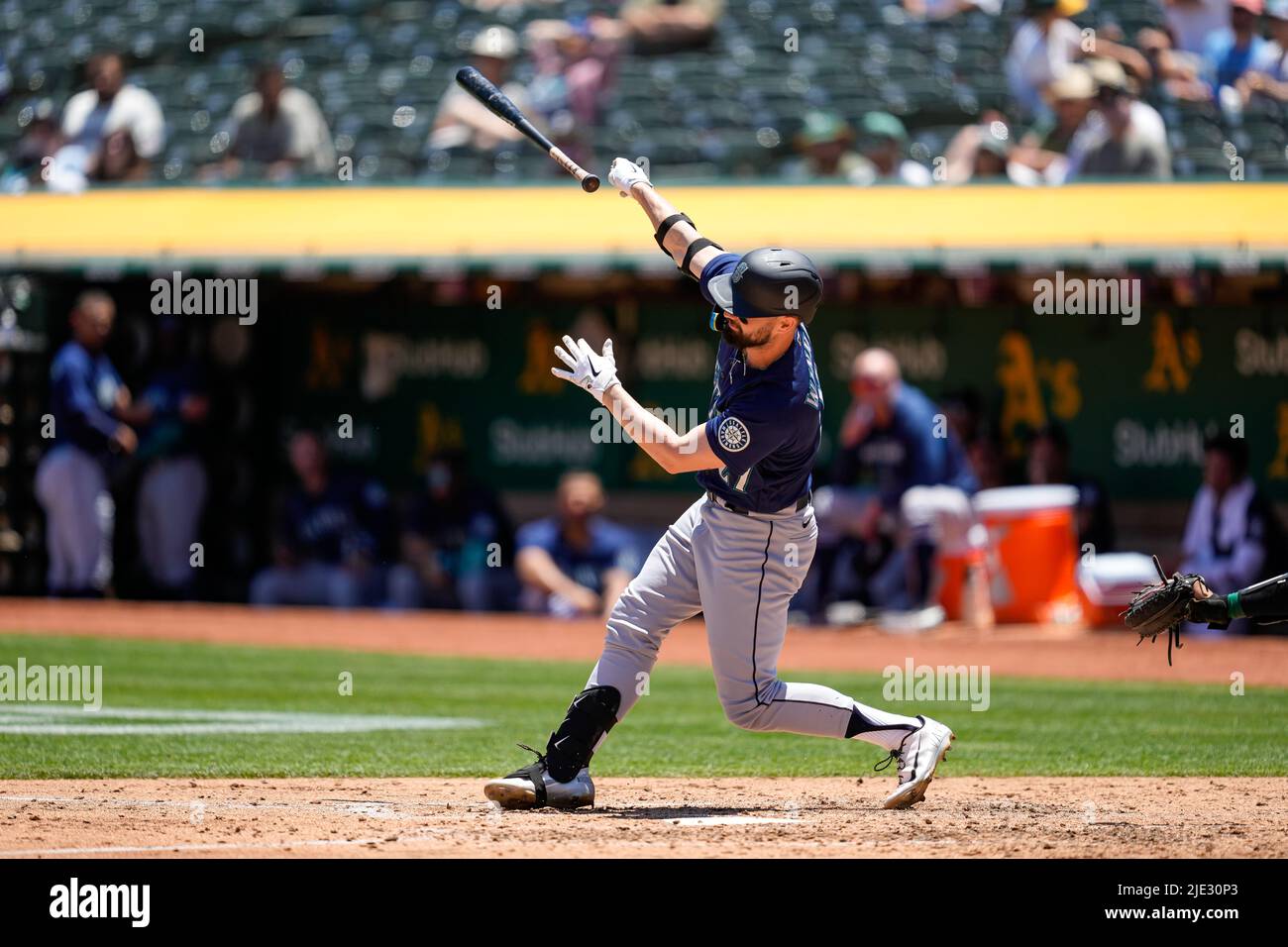 Seattle Mariners Outfielder Jesse Winker (27) at bat and looses the bat ...