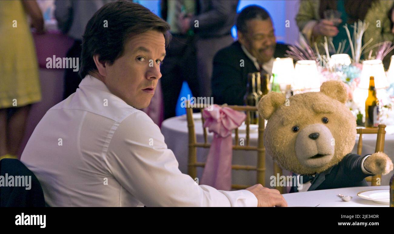 Ted 2 movie hi-res stock photography and images - Alamy
