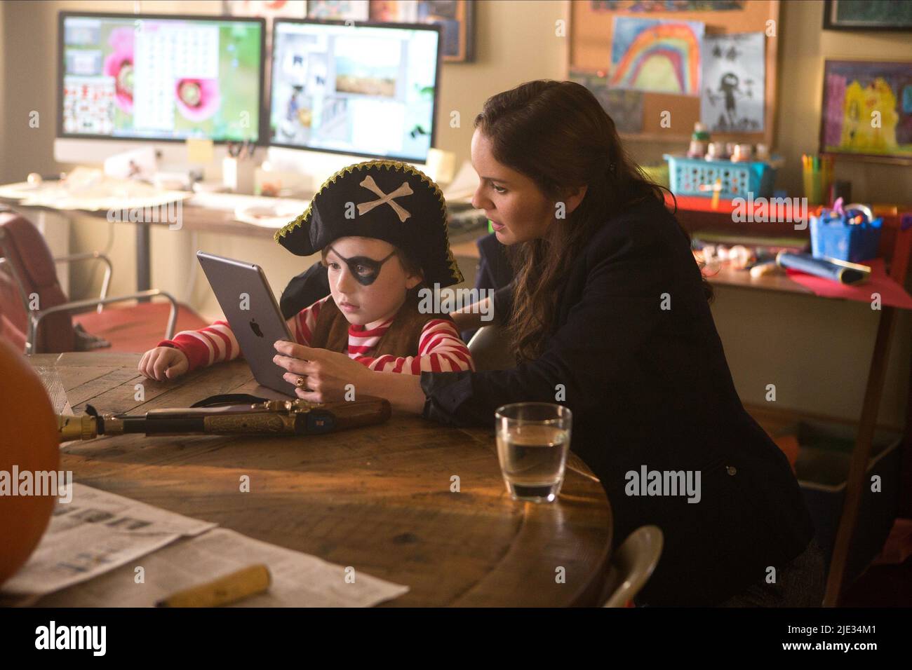 JACK FULTON, SARAH WAYNE CALLIES, PAY THE GHOST, 2015 Stock Photo - Alamy