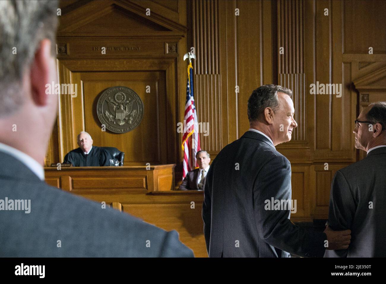 TOM HANKS, MARK RYLANCE, BRIDGE OF SPIES, 2015 Stock Photo - Alamy