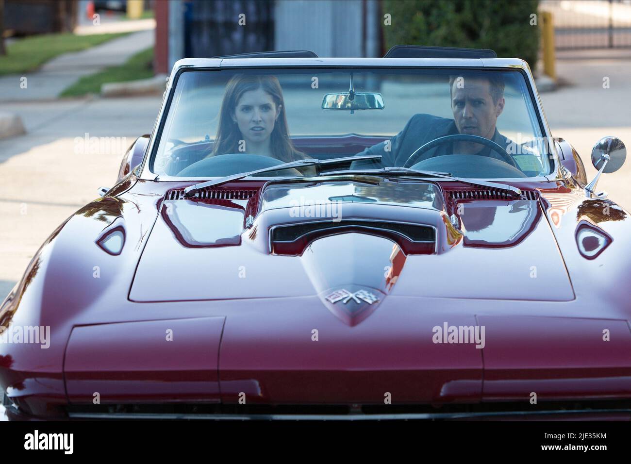 ANNA KENDRICK, SAM ROCKWELL, MR. RIGHT, 2015 Stock Photo - Alamy