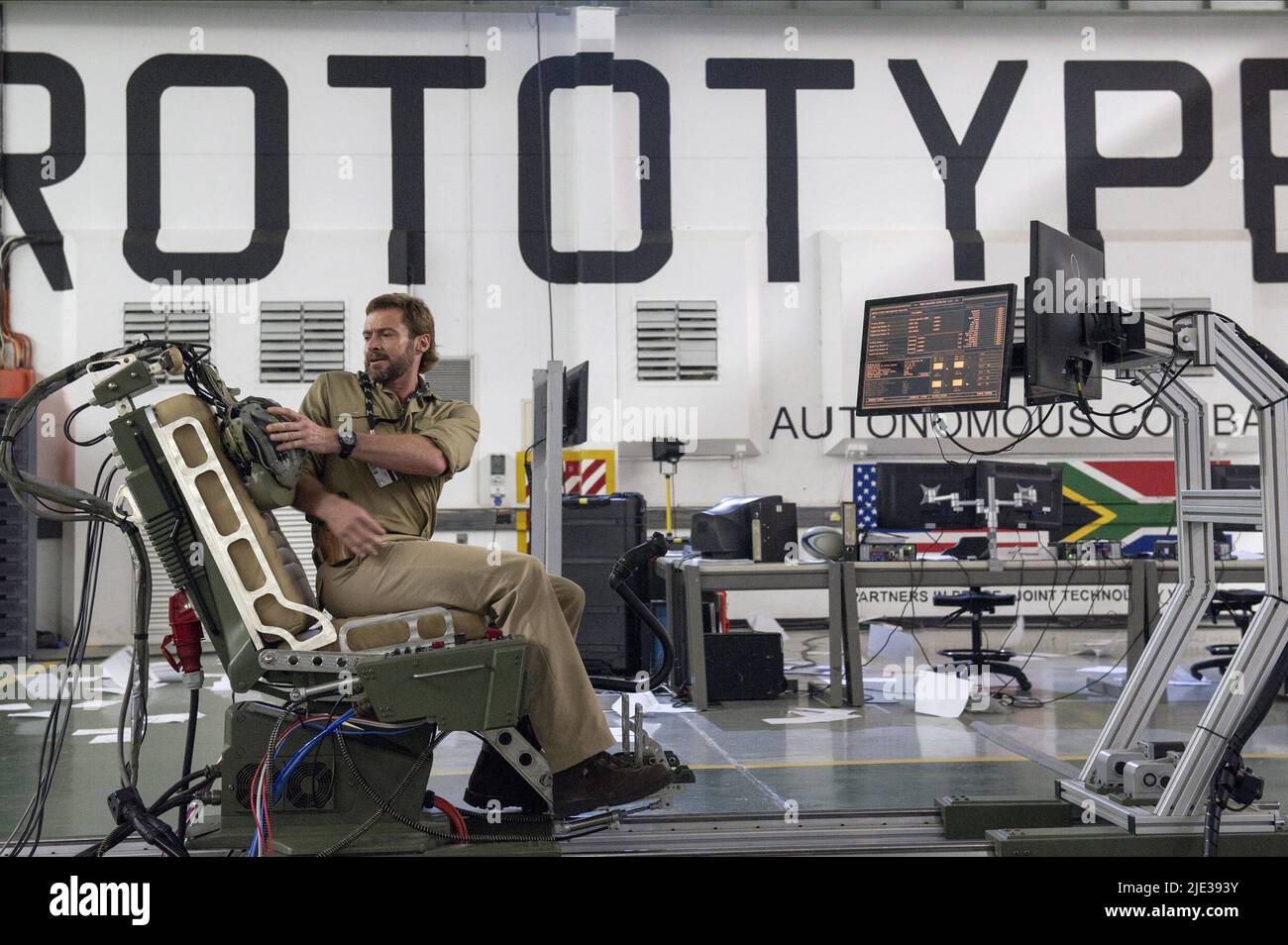 HUGH JACKMAN, CHAPPIE, 2015 Stock Photo - Alamy