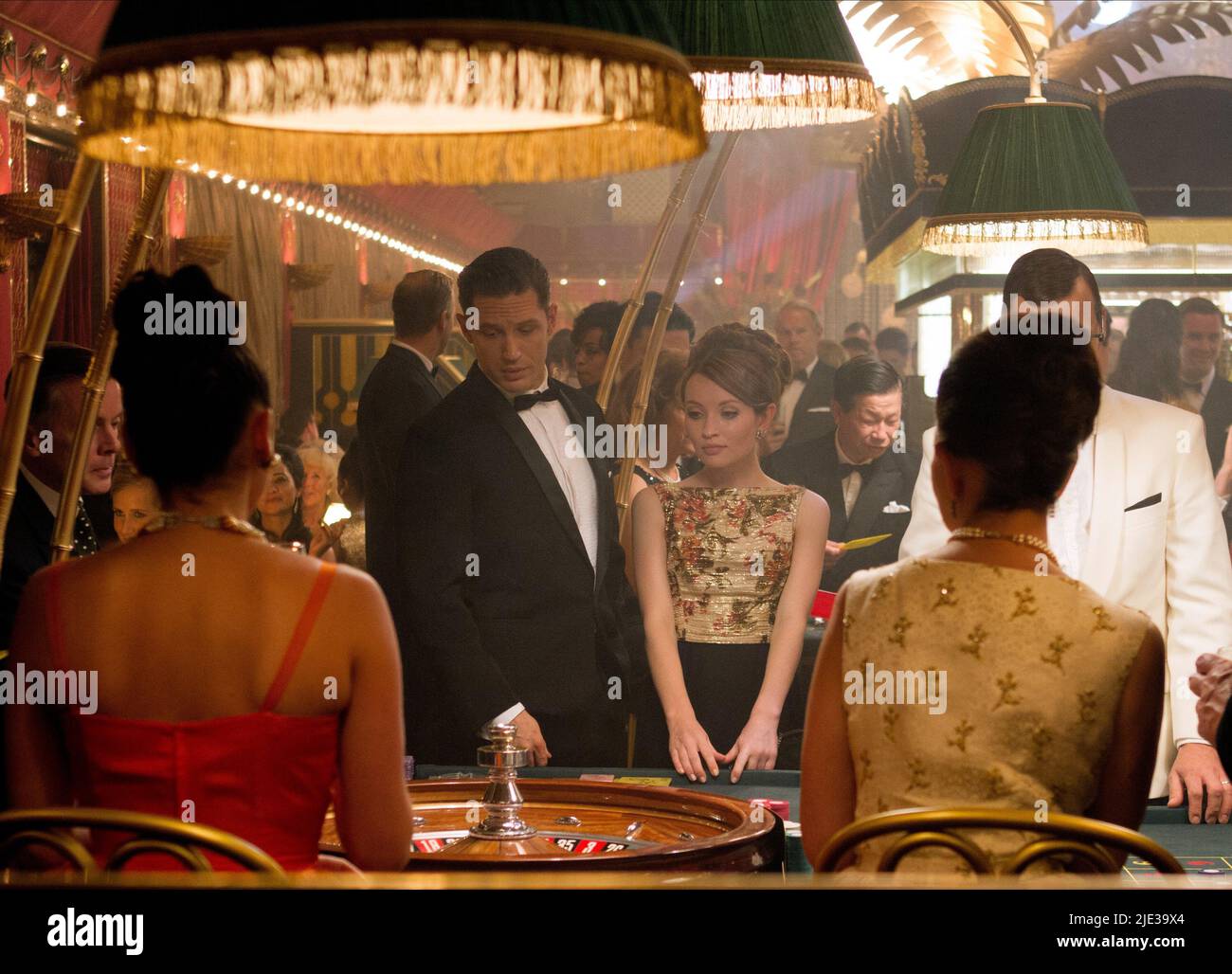 Legend tom hardy still hi-res stock photography and images - Alamy