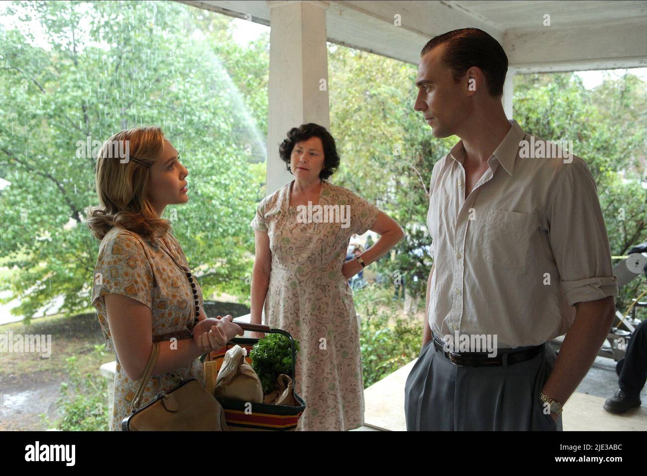 OLSEN,JONES,HIDDLESTON, I SAW THE LIGHT, 2015 Stock Photo - Alamy