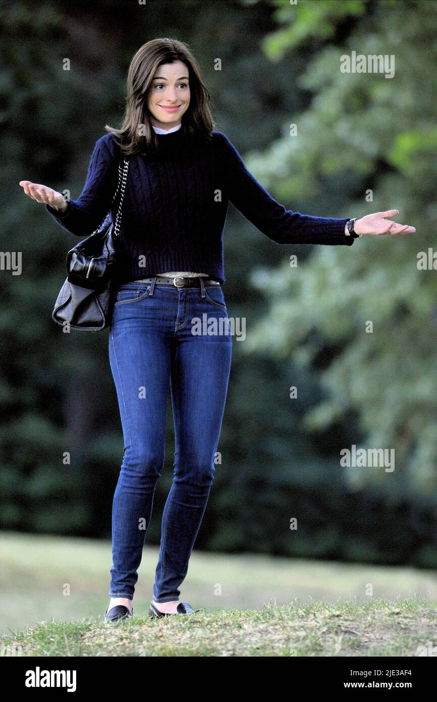 ANNE HATHAWAY THE INTERN 2015 Stock Photo Alamy