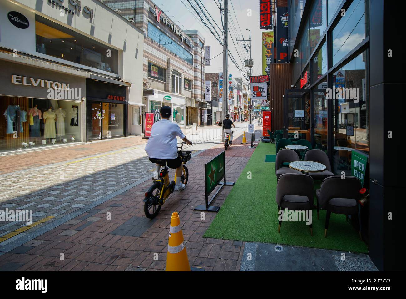 June 21, 2022-Daegu, South Korea- A View of busy hour at downtown's ...