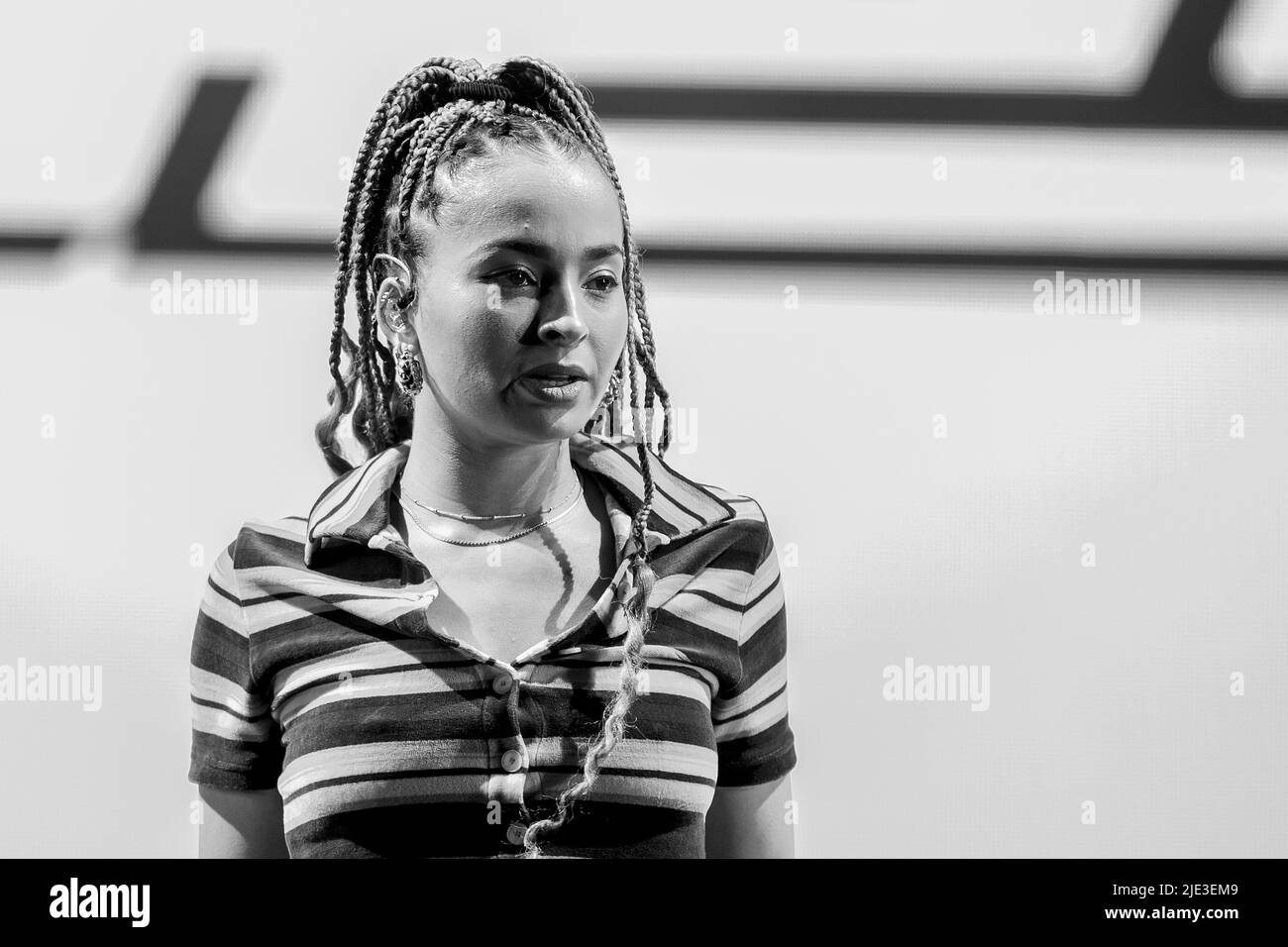 Ella eyre victorious festival Black and White Stock Photos & Images - Alamy