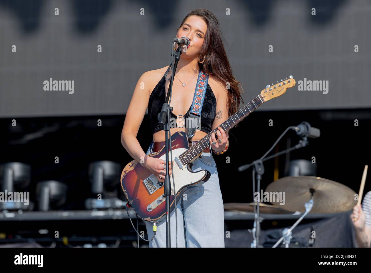 Lia metcalfe hi-res stock photography and images - Alamy