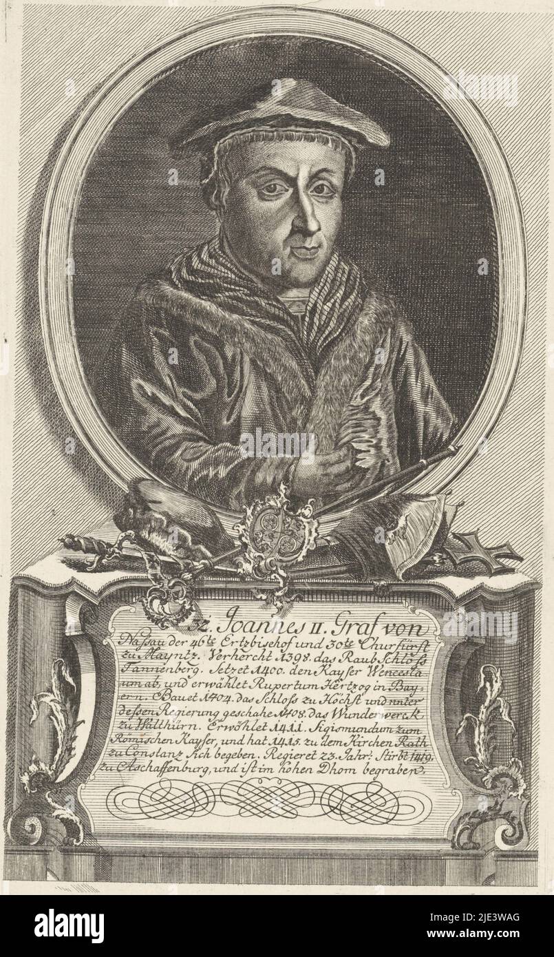 Pedestal eleven lines hi-res stock photography and images - Alamy