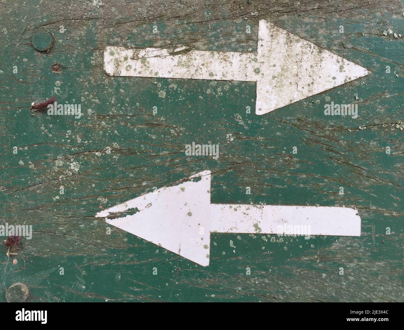 Green road sign arrows hi-res stock photography and images - Alamy