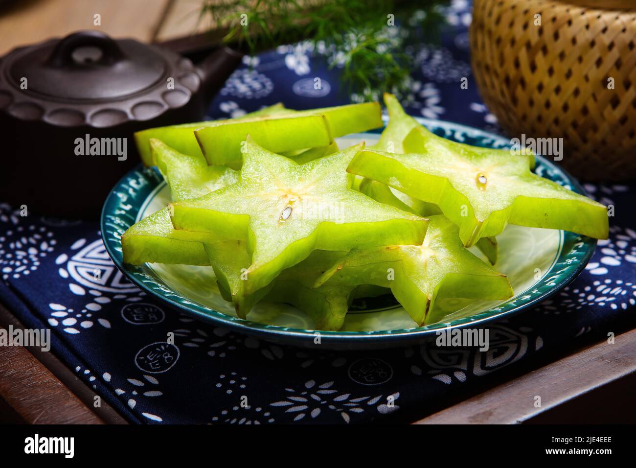 Star fruit cross section hi-res stock photography and images - Alamy