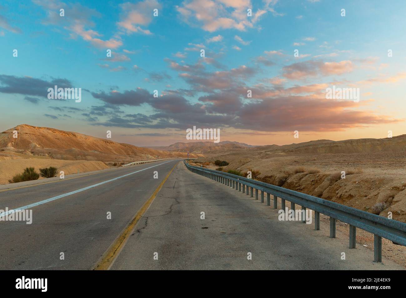 Israel desert sunset hi-res stock photography and images - Alamy