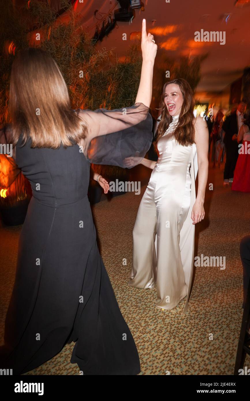 Berlin, Germany. 24th June, 2022. Alexandra Maria Lara (l-r), Katharina ...