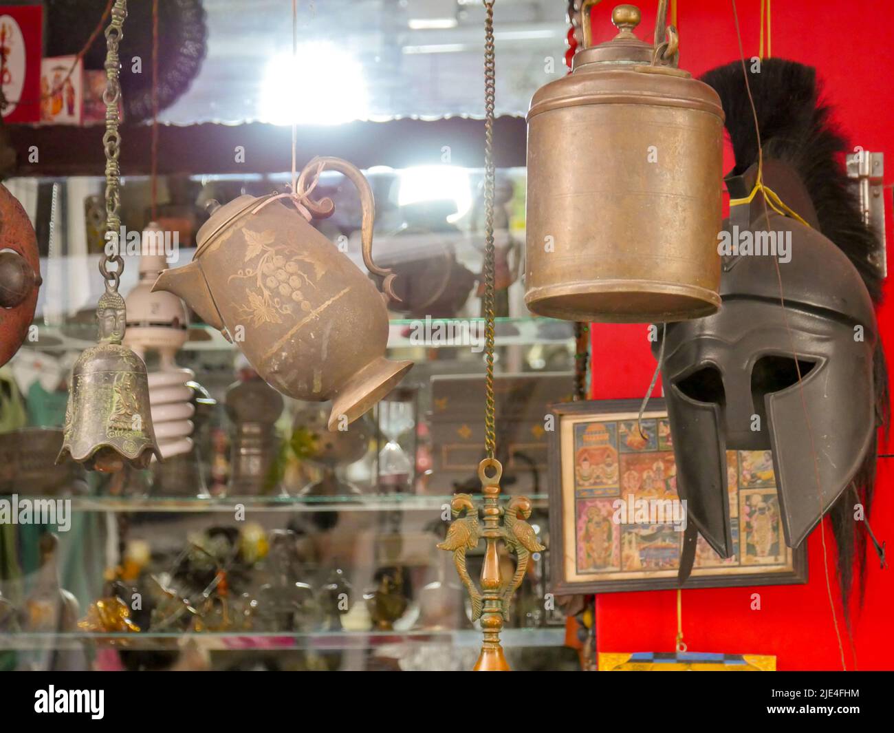 Antique shop interior hi-res stock photography and images - Alamy