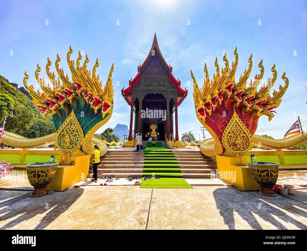 Wat khao daeng temple hi-res stock photography and images - Alamy