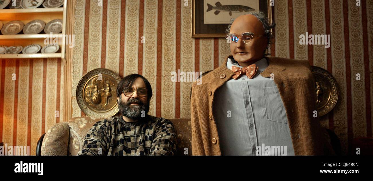 DAVID EARL and CHRIS HAYWARD in BRIAN AND CHARLES (2022), directed by JIM ARCHER. Credit ...