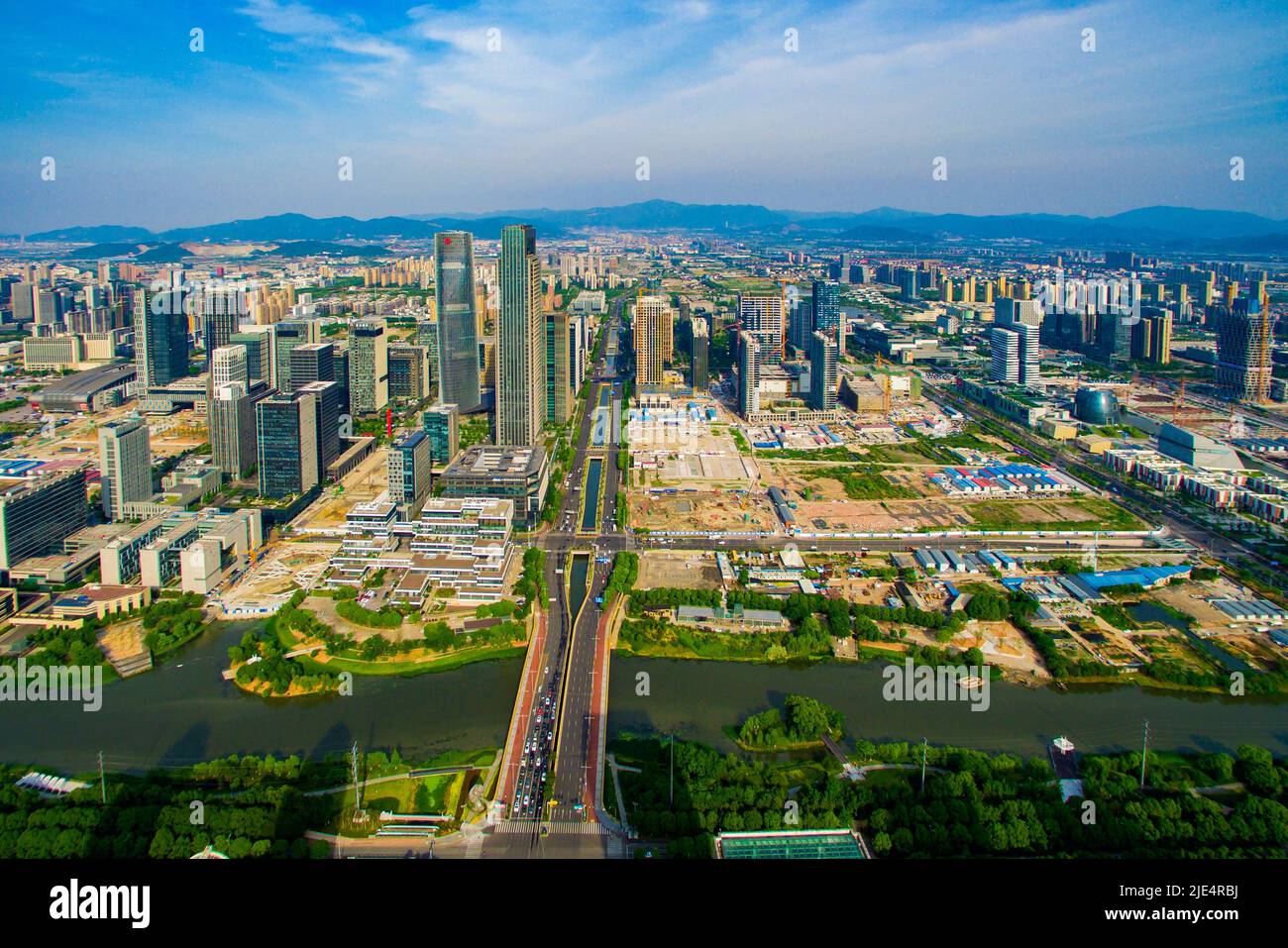 View looking east down river hi-res stock photography and images - Alamy