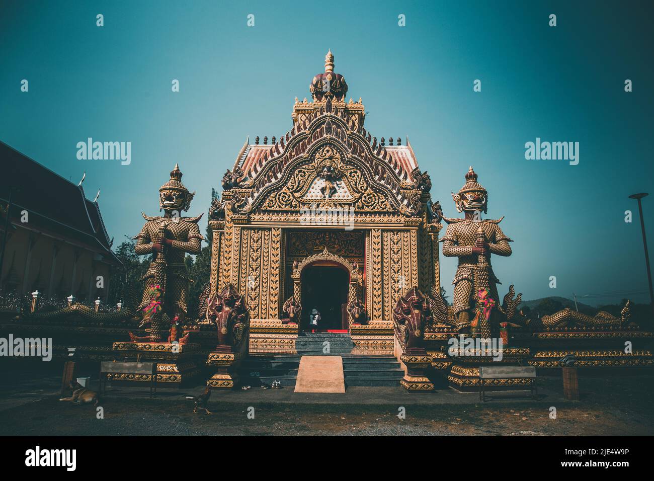 Khao ka lok temple hi-res stock photography and images - Alamy