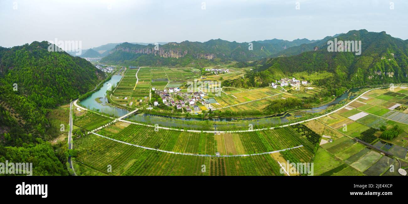 County stream hi-res stock photography and images - Alamy