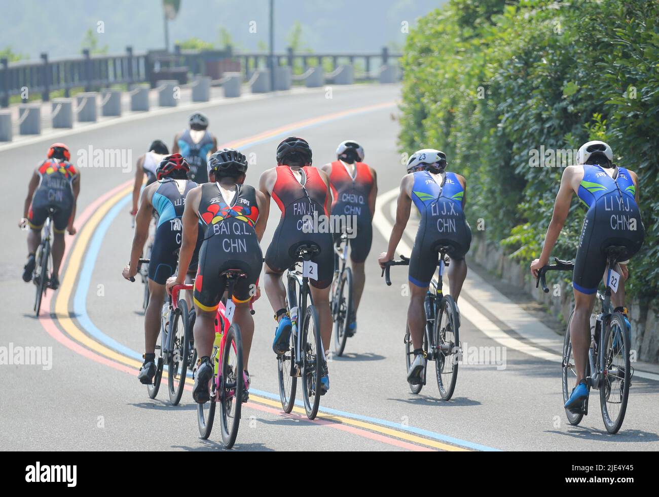 25 cycle hi-res stock photography and images - Alamy