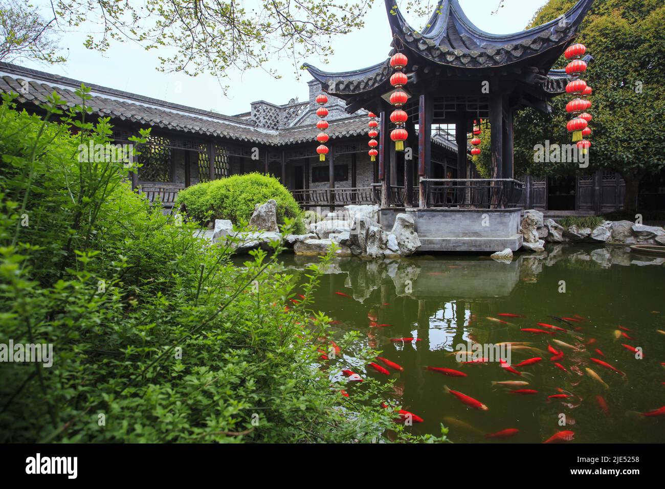 Jiangsu jiangyan qintong town ancient buildings ancient town Stock ...