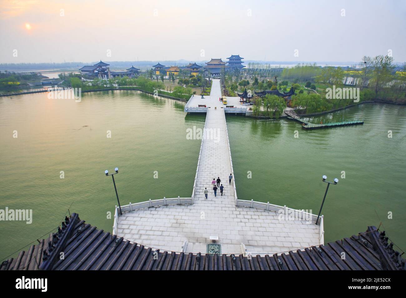 Jiangsu jiangyan introduce shou temple religion Stock Photo - Alamy