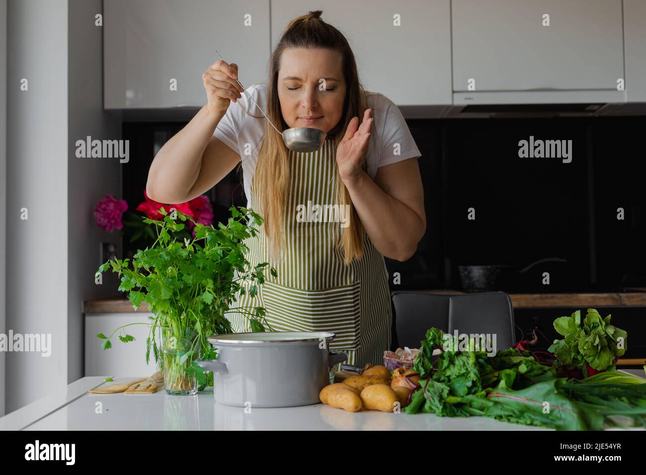 Taste gesture hi-res stock photography and images - Alamy